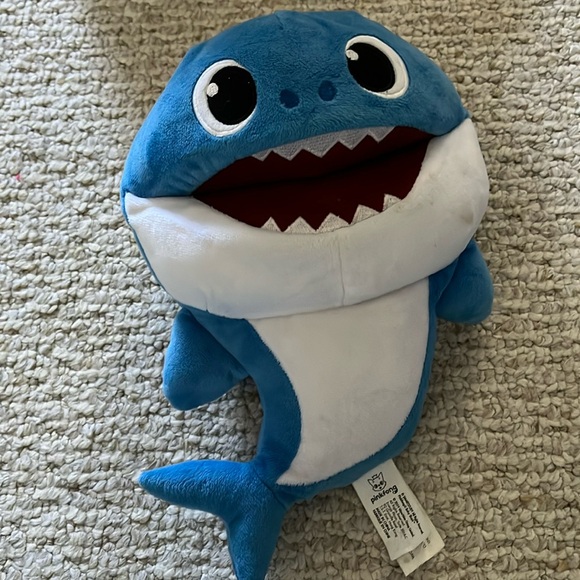 Pinkfong | Toys | Pinkfong Daddy Shark Plush Singing Hand Puppet Baby ...